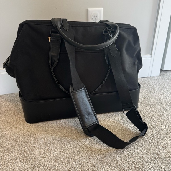 BEIS | Bags | Bis Weekender Bag Nwot | Poshmark